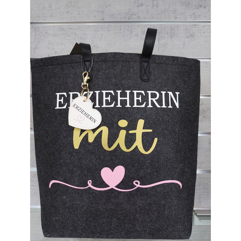 Tragetasche Erzieherin mit Herz aus Filz mit Schlüsselanhänger, 19,95 Tragetasche Erzieherin mit Herz aus Filz mit Schlüsselanhänger, 19,95